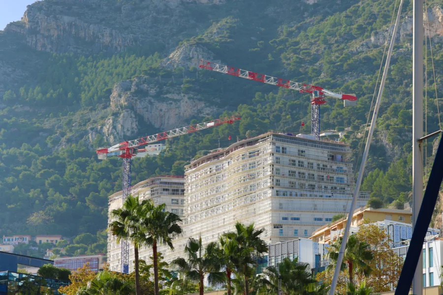 Nouvel hôpital à Monaco : face à un défi médical colossal - L ...